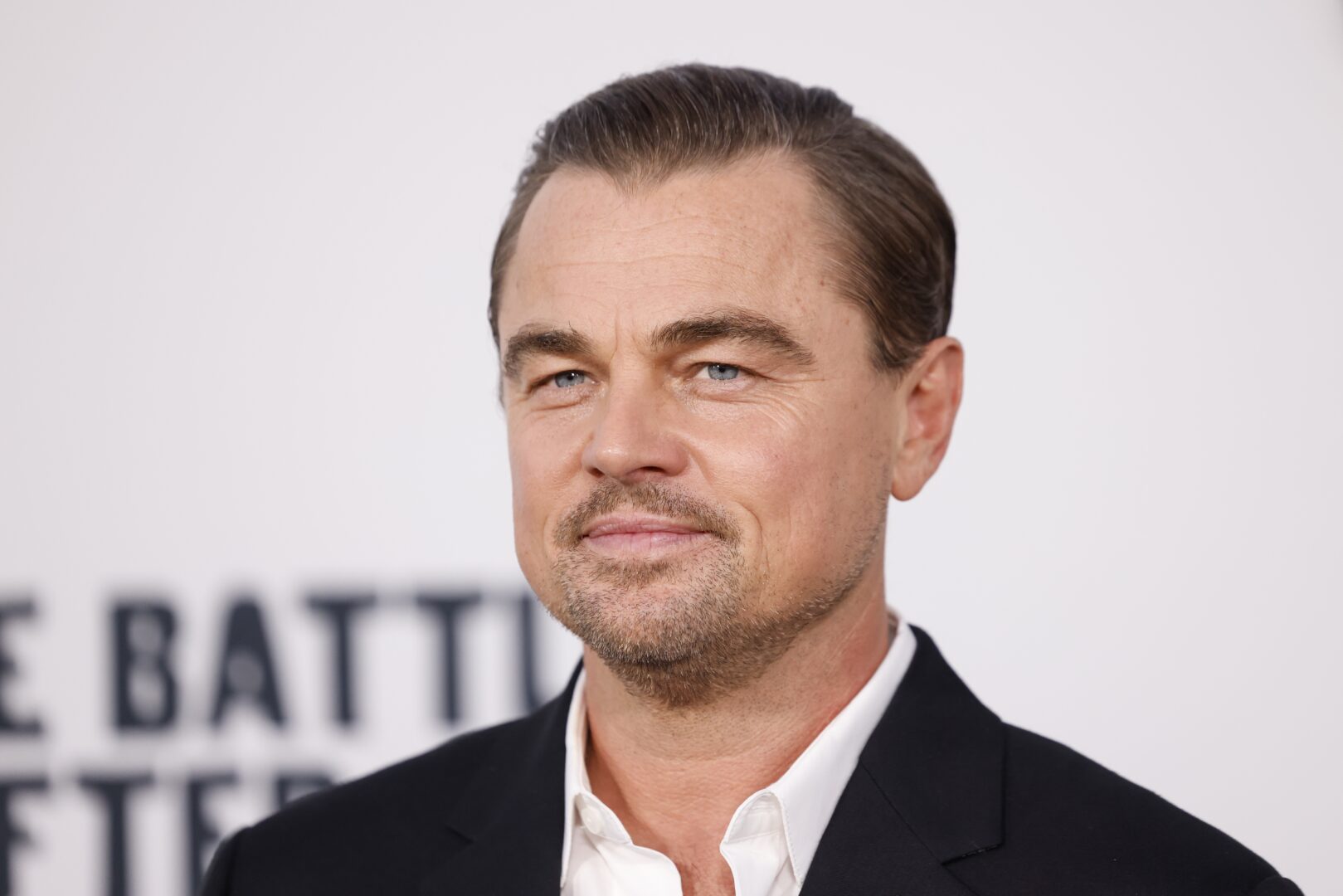 Познатата актерка го видела Леонардо Ди Каприо на пазар во летен фустан ...